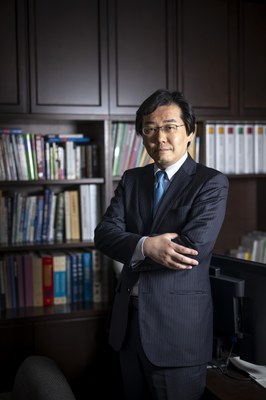 Professor Masaru Ishii, Department of Immunology and Cell Biology, Graduate School of Medicine ...